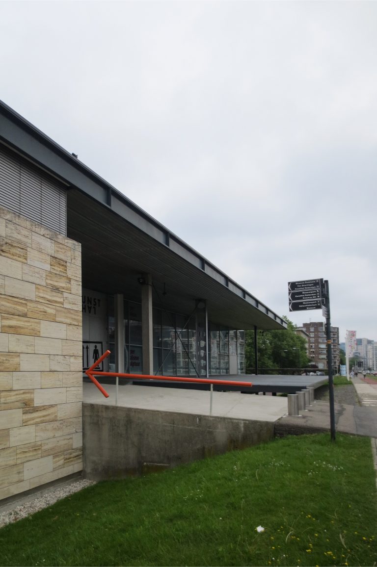 Kunsthal by Rem Koolhaas OMA in Rotterdam - WikiArquitectura