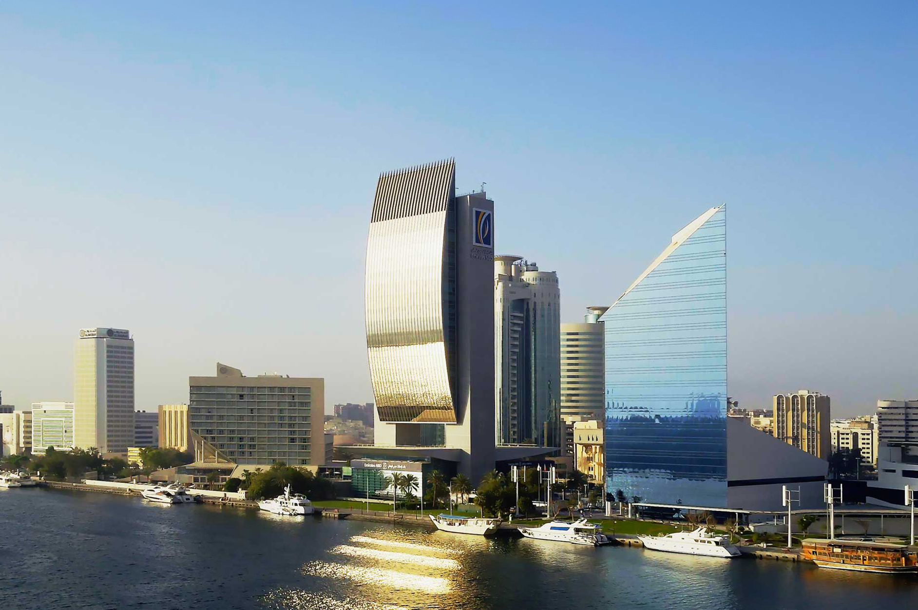 Banco Nacional de Dubai - Ficha, Fotos y Planos - WikiArquitectura