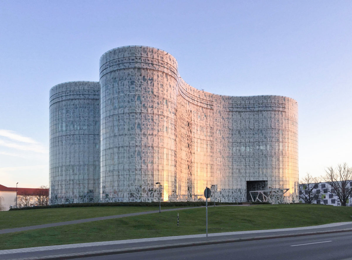 Biblioteca de la Universidad Técnica de Cottbus - "IKMZ" - Ficha, Fotos ...